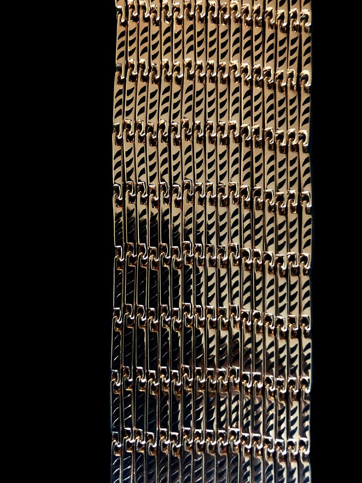 Deco Chain with Shark Fin Enameling – Dezso Sara Beltran